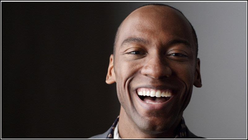 Singer Headshots: Chicago Tenor Travis Whitlock