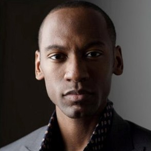 Singer Headshots: Chicago Tenor Travis Whitlock