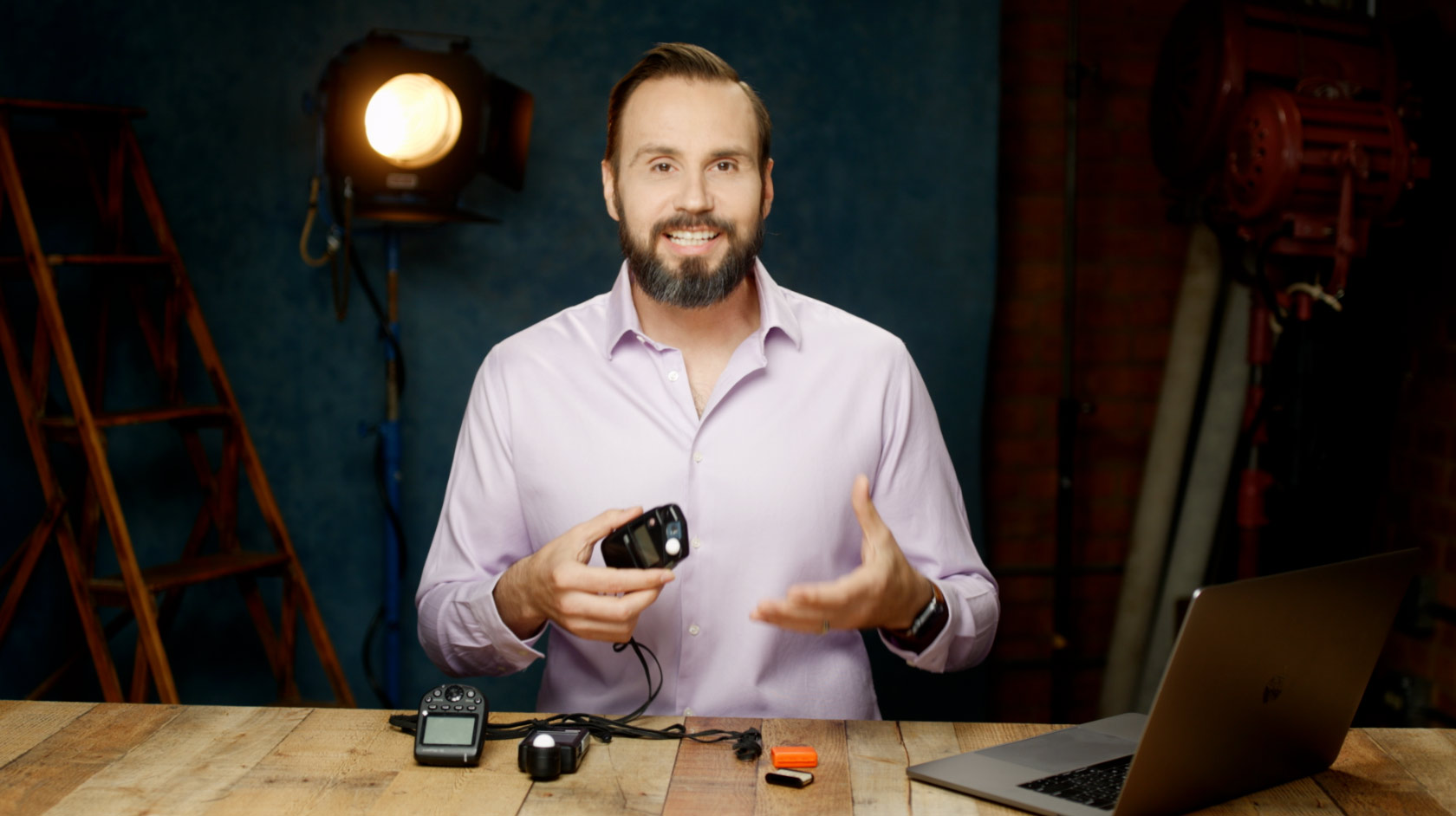 Light meters: How flash meters can speed up your workflow and help you ...