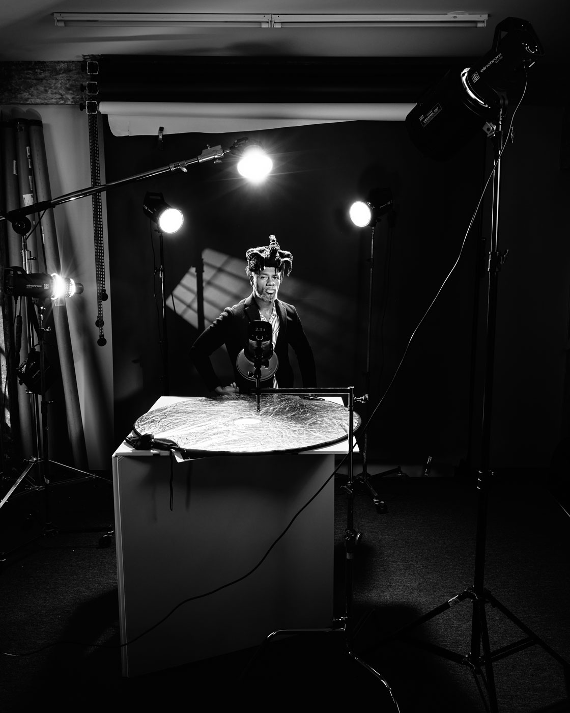 Film Noir Portrait Lighting Tutorial Using 6 Hard Lights