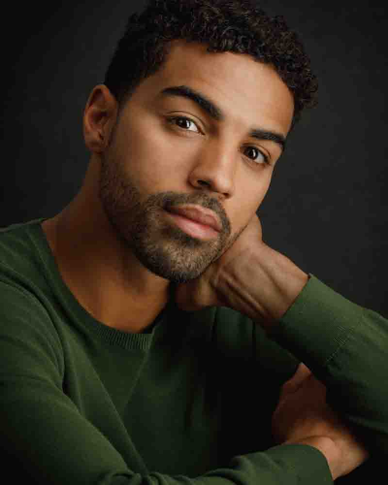 Fashion Forward: Crafting Stylish Male Portraits in Chicago