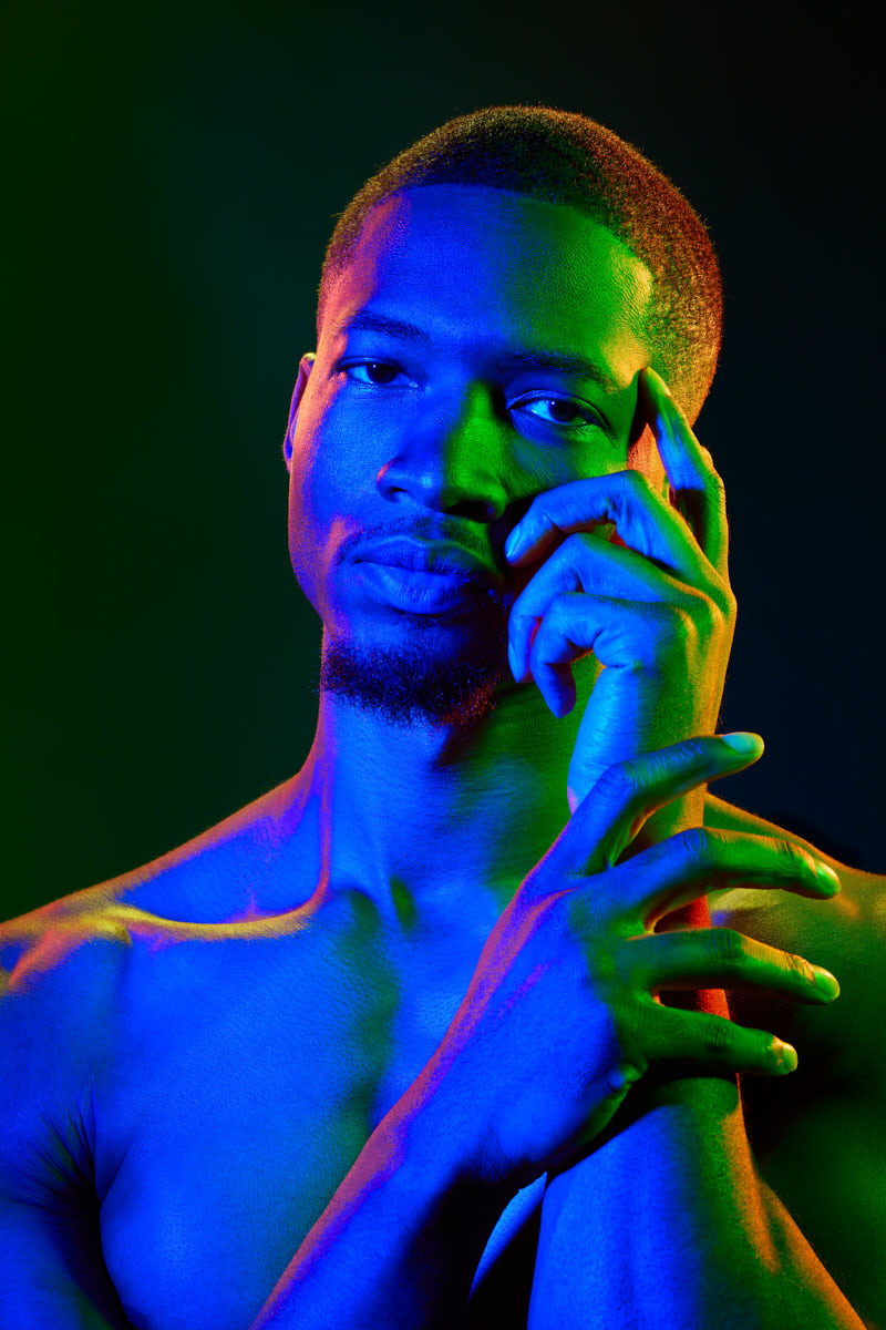 Physique Modeling Photographer in Chicago: Capturing Strength and Definition