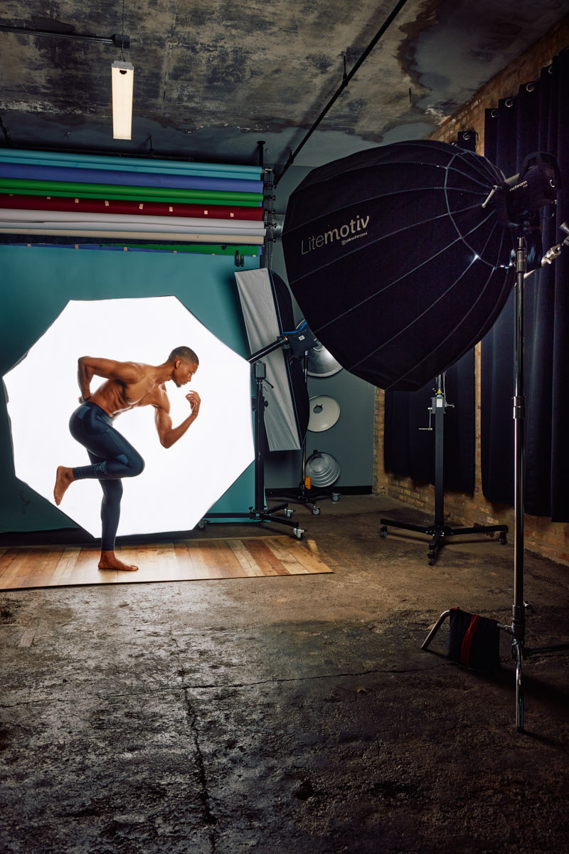 Physique Modeling Photographer in Chicago: Capturing Strength and Definition