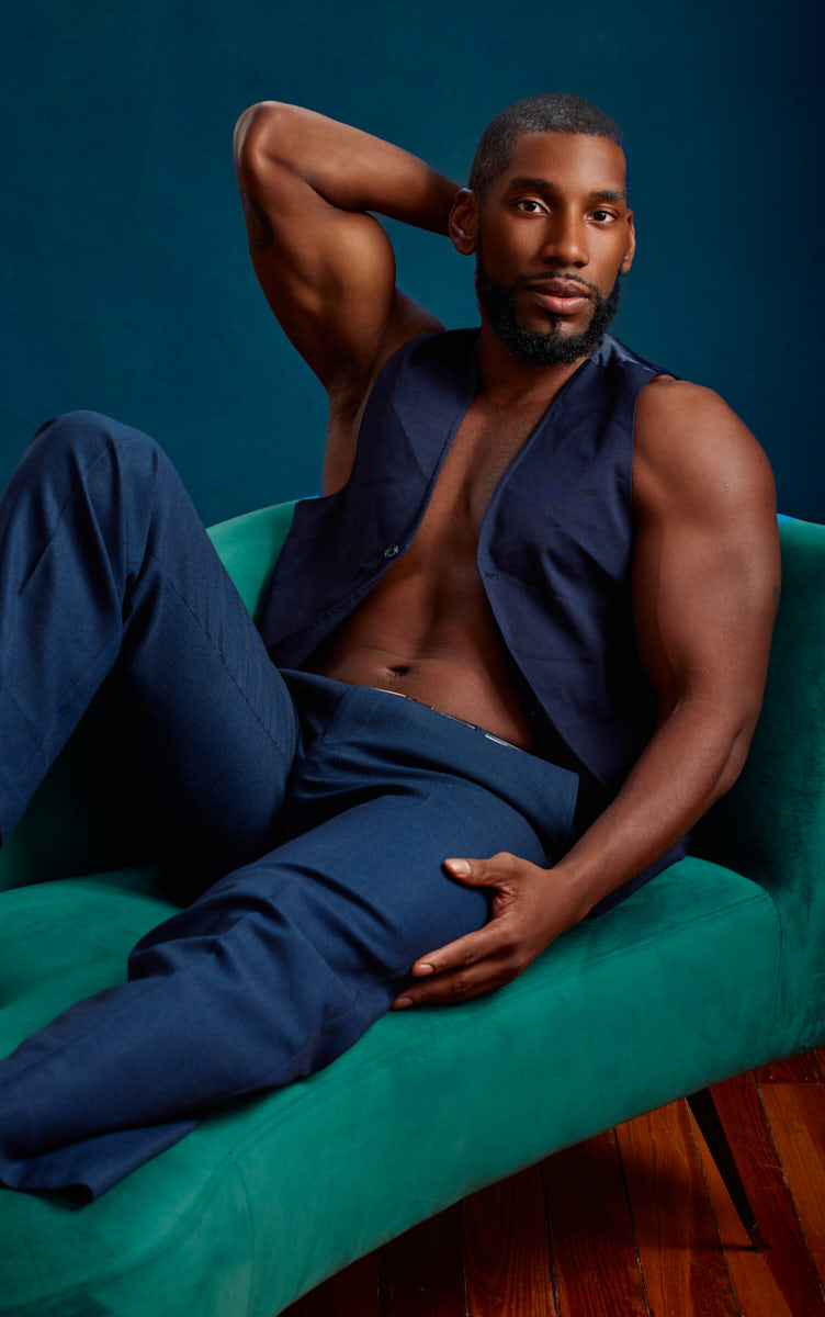 Male model photoshoot ideas in Chicago